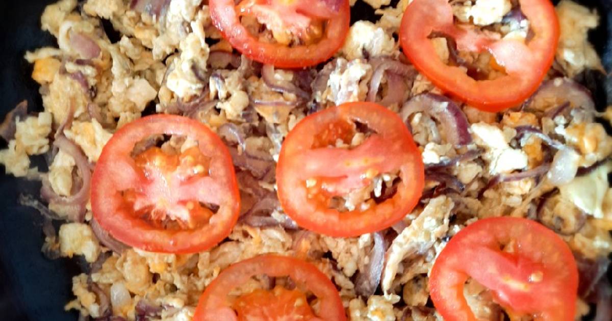 Oniony eggs Recipe by Tumiso Foods - Cookpad
