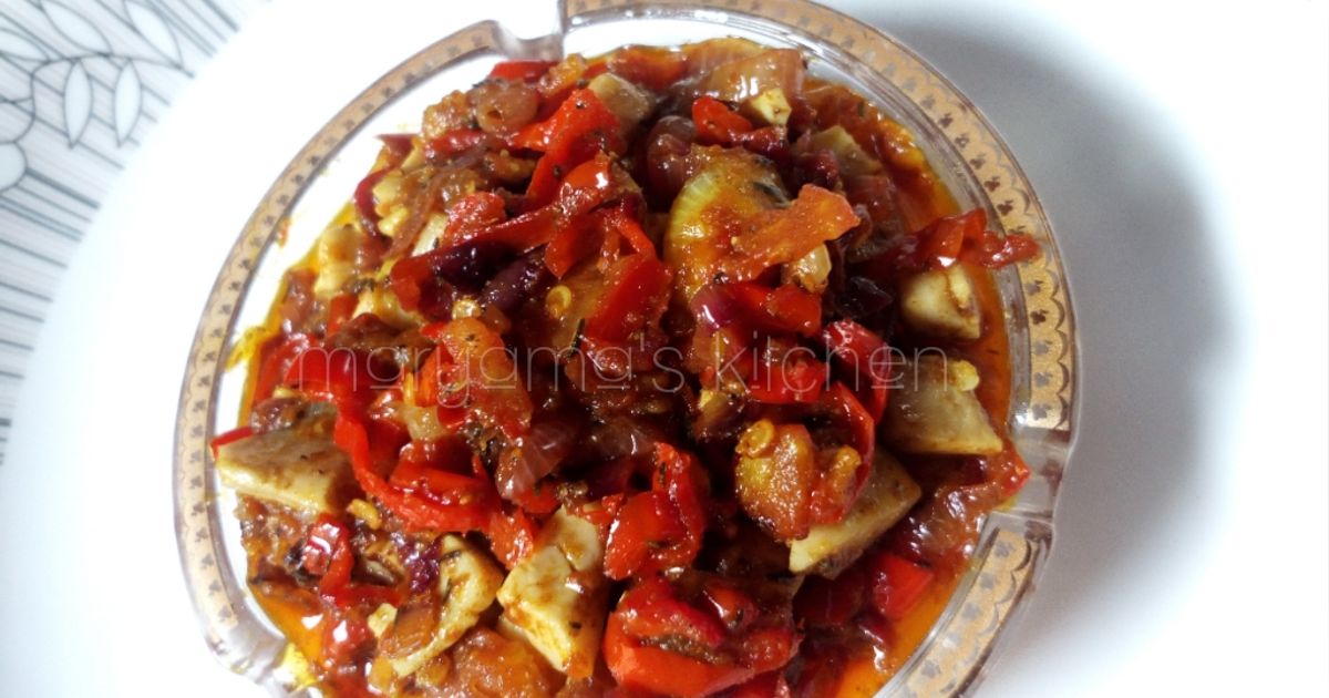 My Spicy Chapati Sauce Recipe by Maryama's kitchen - Cookpad