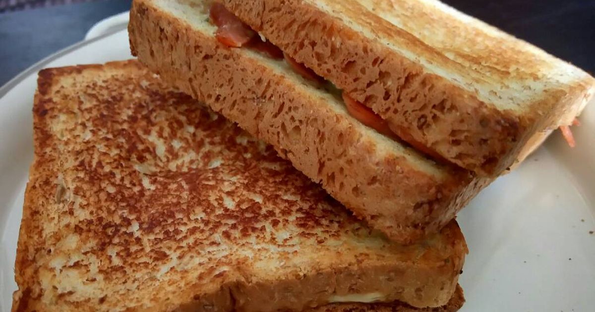 Resep Roti Gandum Panggang Isi Sosis Rempah Saus Keju (Wheat Bread ...