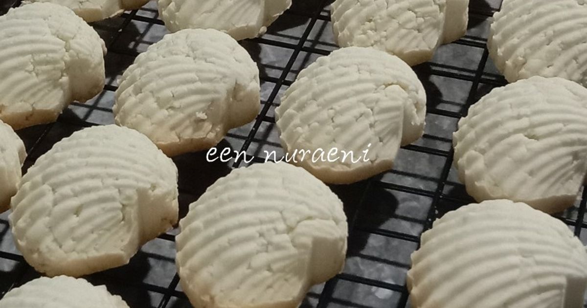 Resep Kue Bangkit Sagu Susu oleh Een Nuraeni - Cookpad