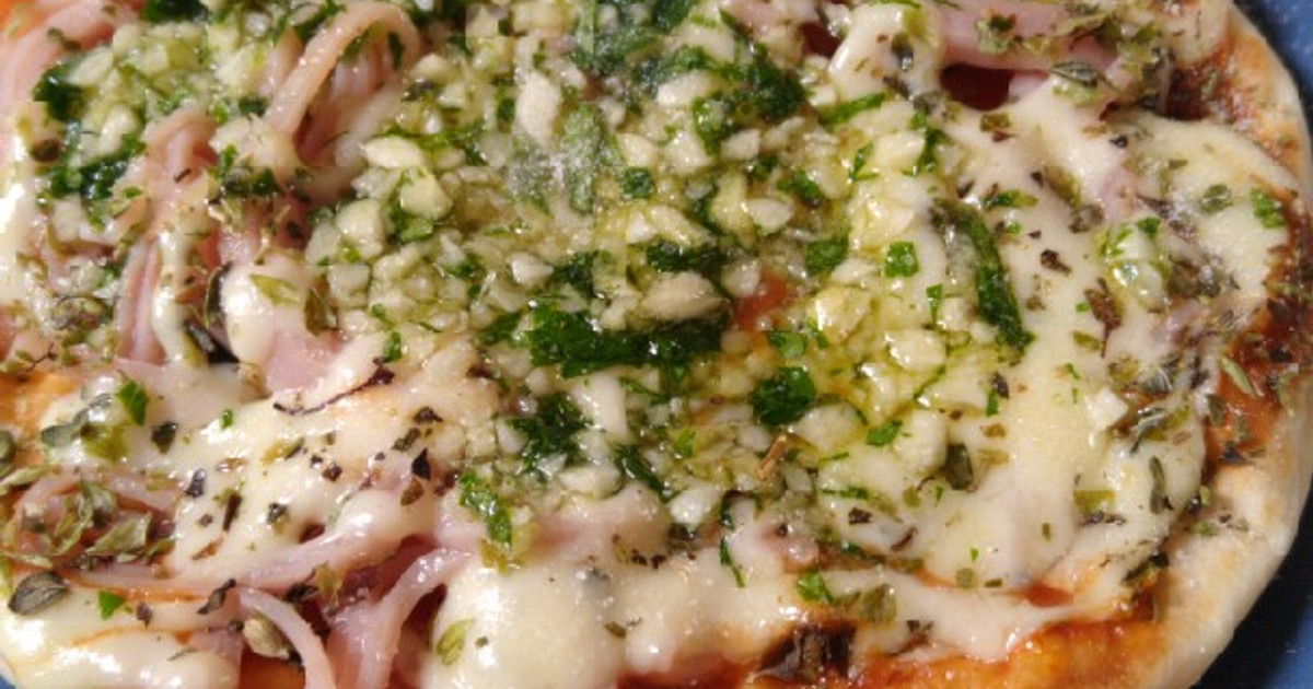 Pizza De Tapa De Empanadas En Sartén Receta de Alicia Floranoff