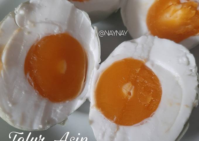 Resep Telur Bebek Asin Homemade (Tanpa arang & abu gosok) oleh NayNay ...