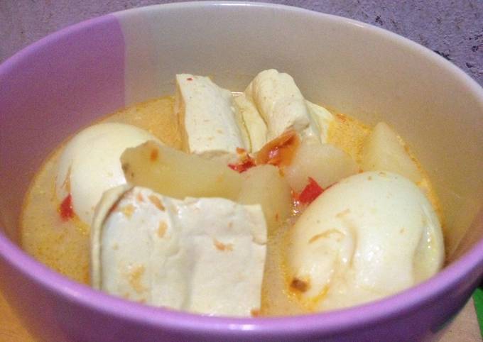 Resep Gulai Telur Tahu & Kentang oleh Ulfah Khairani - Cookpad