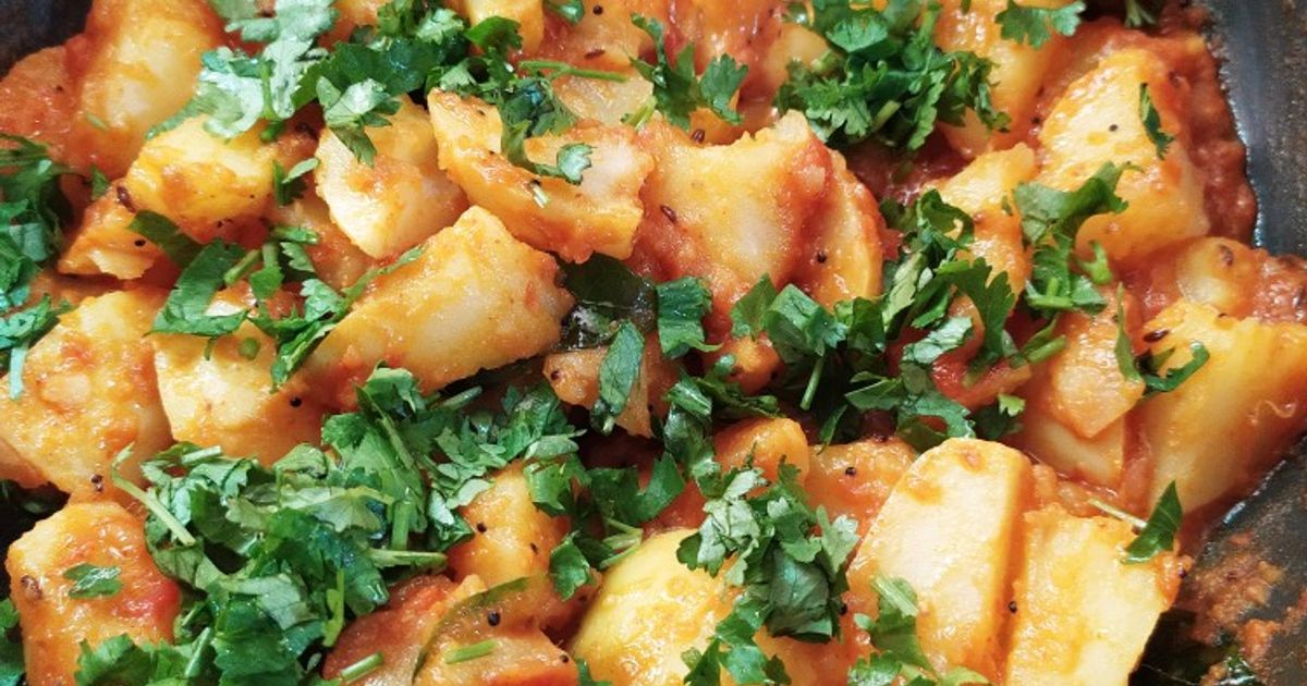 Lasaniya Bataka # Spicy Potato# Garlic Potato Recipe by Rubina Dodhia ...