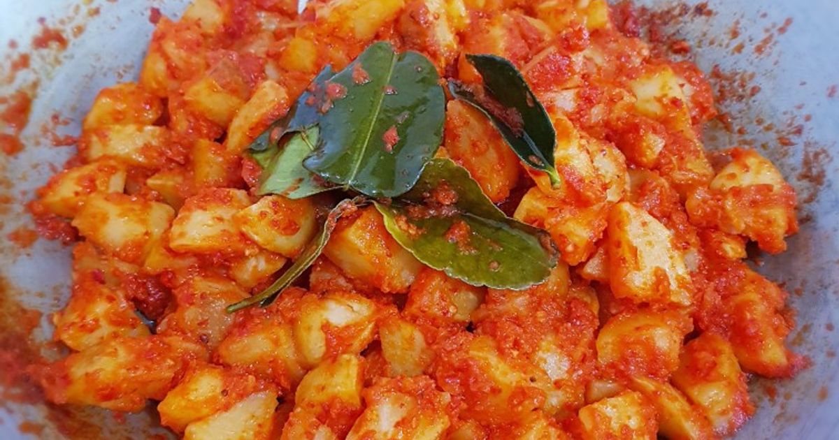 Balado Kentang Pedas (Spicy Potatoes In Chilli Sauce) Recipe by Kezia's ...