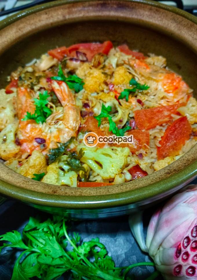 Resipi Claypot Tomyum Seafood Rice oleh FZ Adzlin - Cookpad