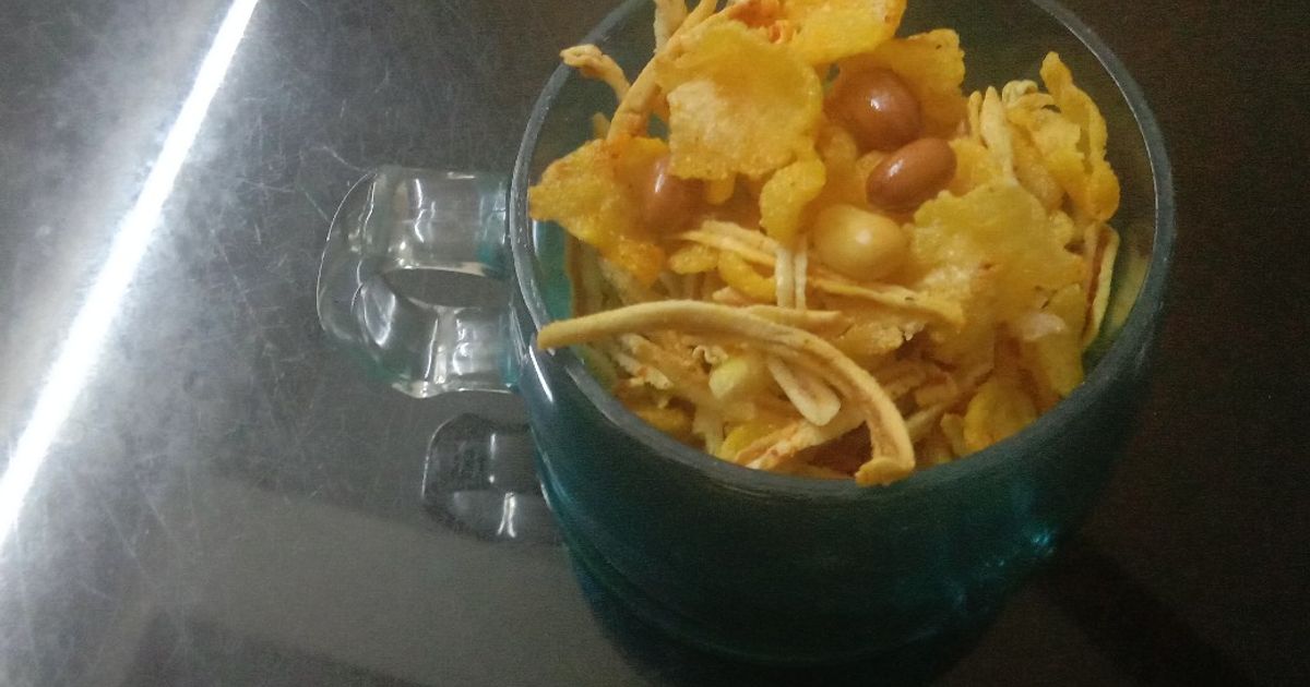 Corn Poha Chivda Recipe by Daxa Parmar - Cookpad