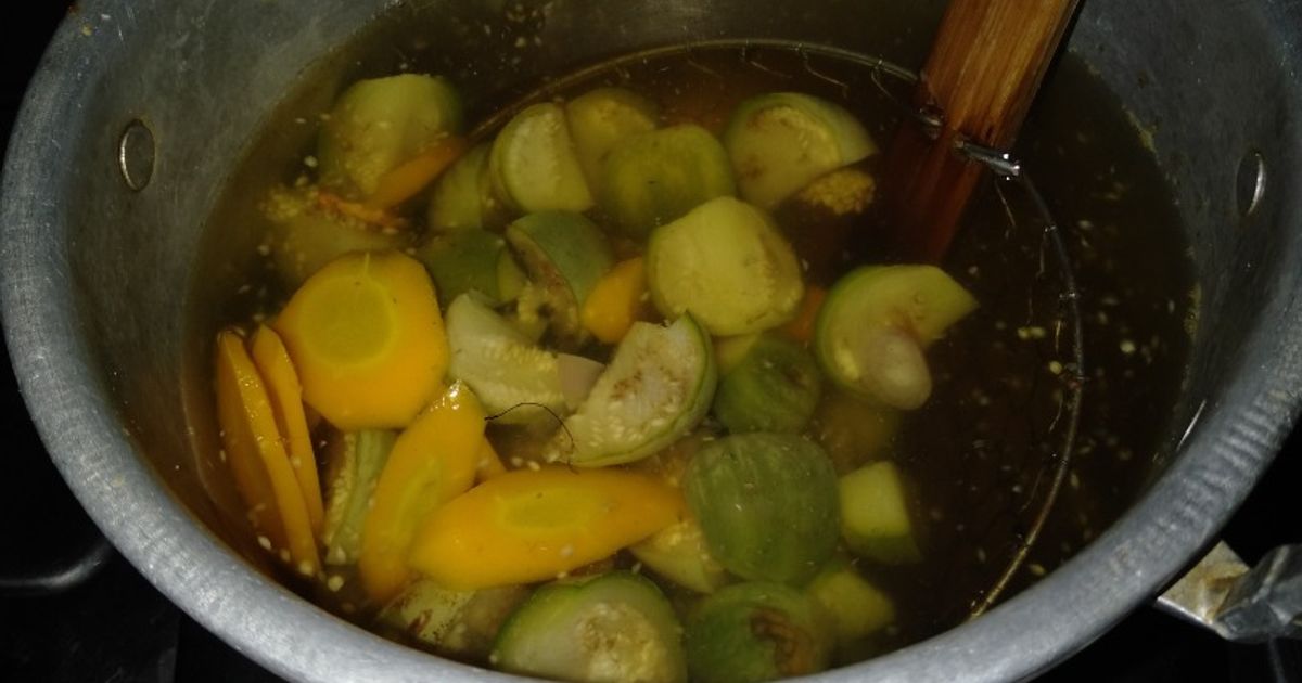 Resep Sayur Bening Terong Bulat oleh Chandra Dyah - Cookpad
