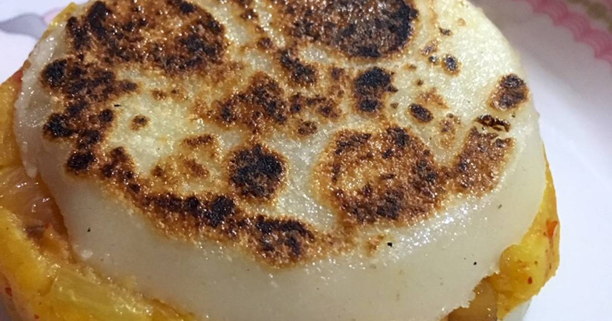 Idli Burger Recipe by Pooja Batra - Cookpad