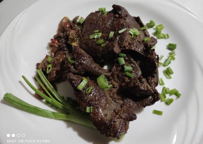 Bistec de hígado Receta de Bendecido- Cookpad