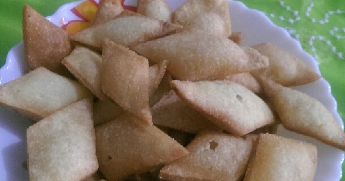 Sweet & Salty Sakkarpara Recipe by Rekha Varsani - Cookpad