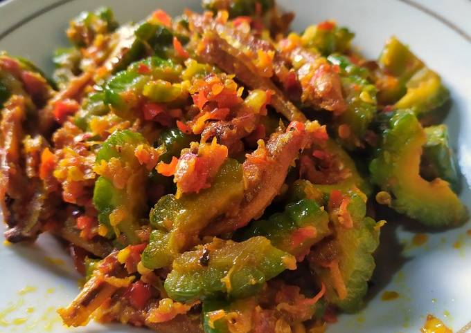 Resep Tumis pare teri oleh Saluna Mahira - Cookpad