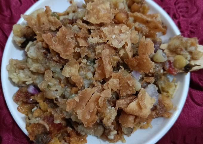 Kachori Chat Recipe by Sarita Srivastava - Cookpad