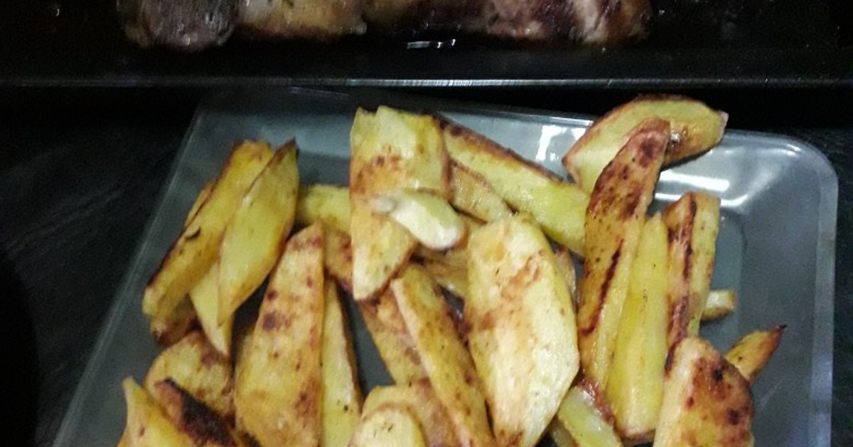 Asado De Tira Al Horno Con Papas Rústicas Receta de Daniela Brening ...