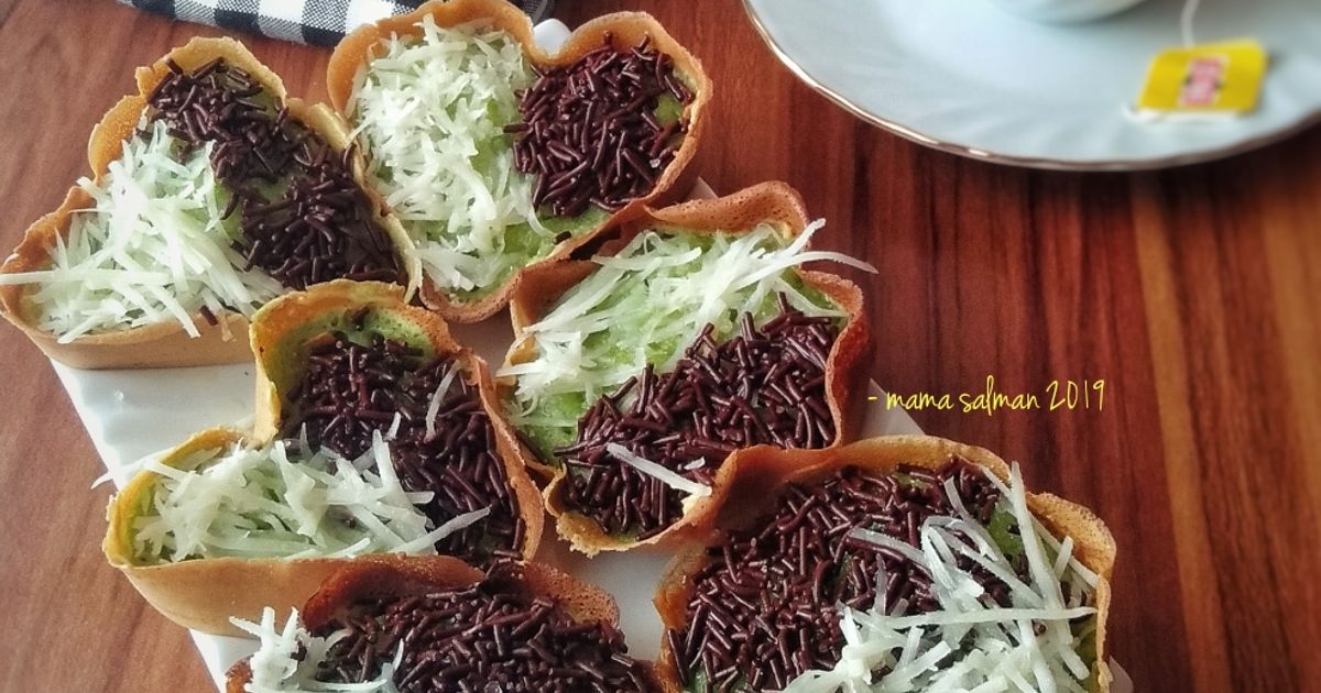 Resep Martabak Mini Pandan oleh Mama Salman - Cookpad