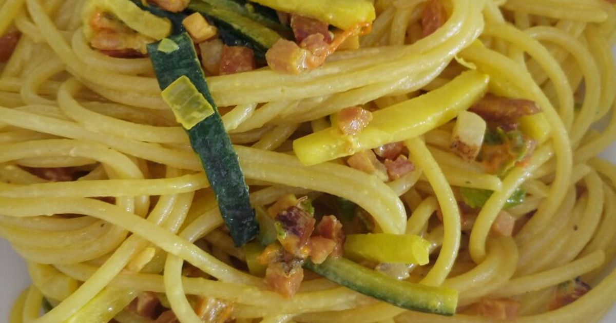 Spaghetti With Speck, Courgette And Pumpkin Flowers Recipe by Miss ...