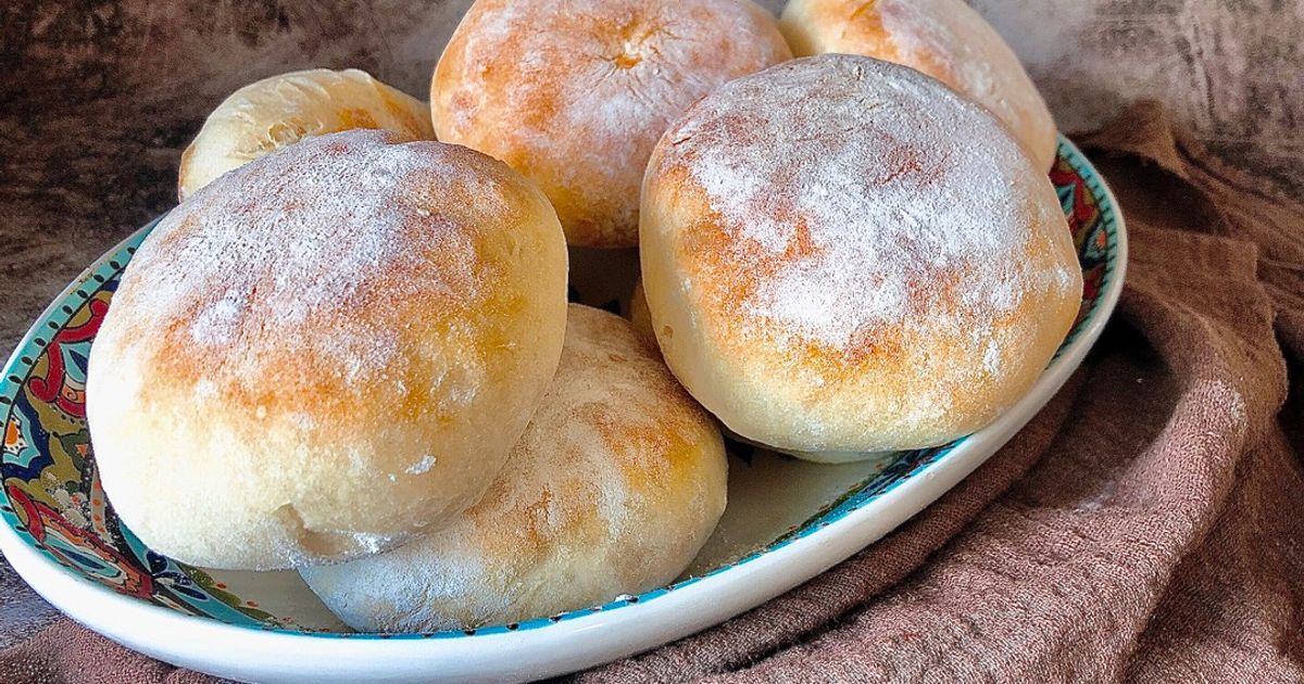 Cách Làm Món Bánh Mì Tròn Cổ điển của Emily Luu - Cookpad