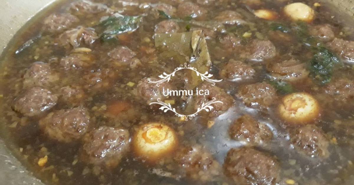 Resep Semur bola bola daging sapi oleh ummuica - Cookpad
