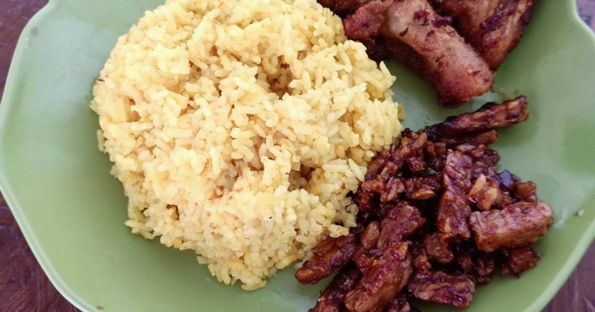 Resep Nasi kuning magic com enak oleh irma - Cookpad