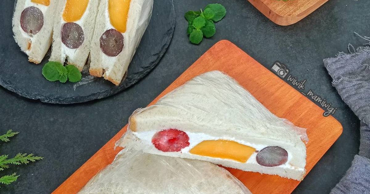 Resep Fruits Sando / Fruits Sandwich oleh Wiwik N - Cookpad