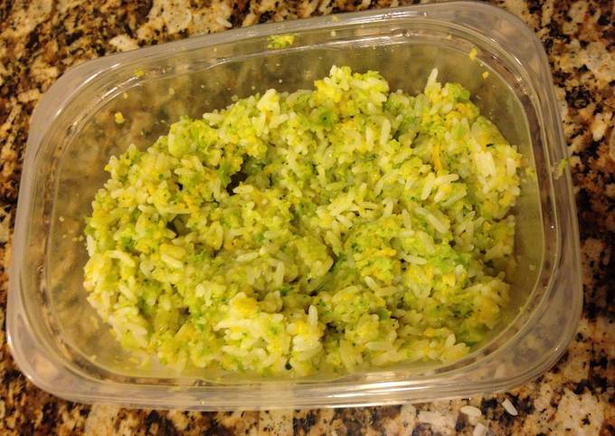 Arroz con brócoli & queso cheddar Receta de Roxana- Cookpad