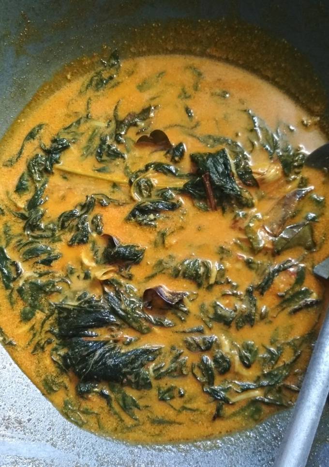 Resep Gulai Daun Singkong khas Padang oleh Diary Ibun - Cookpad