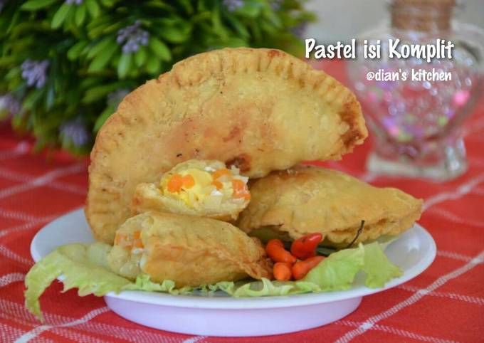 Resep Pastel Isi Komplit (Ayam, Telur & Sayur) oleh • dian's kitchen ...
