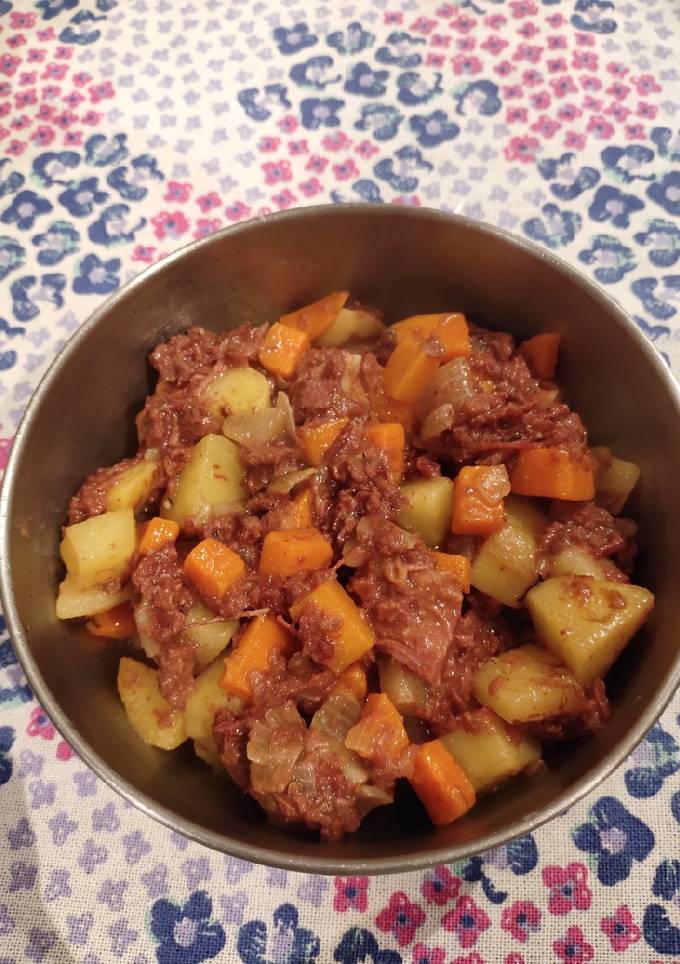 Sauteed Corned Beef Recipe by Meme - Cookpad