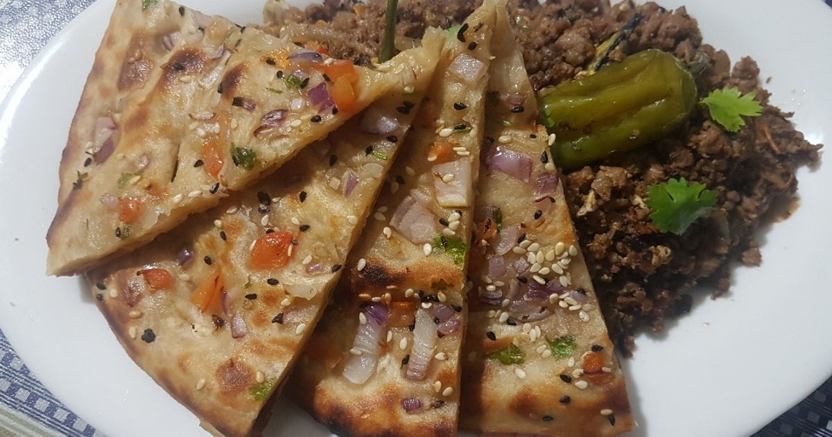 Mazedar Qeema With Tandori Salad Paratha Recipe by Sonia - Cookpad