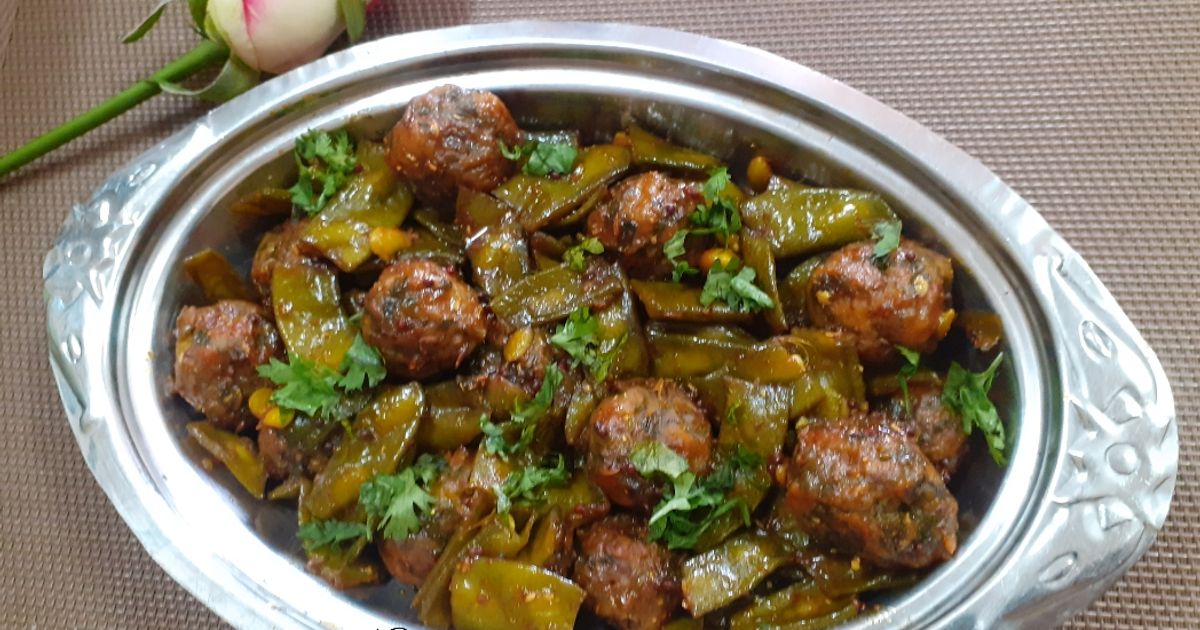 Valor Papdi Methi Muthiya Nu Shaak Recipe by Jasmin Motta _ #BeingMotta ...