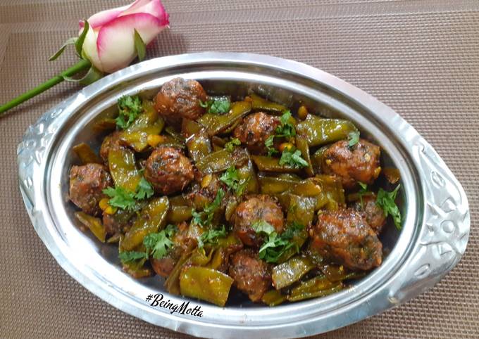 Valor Papdi-Methi Muthiya nu Shaak Recipe by Jasmin Motta _ #BeingMotta ...