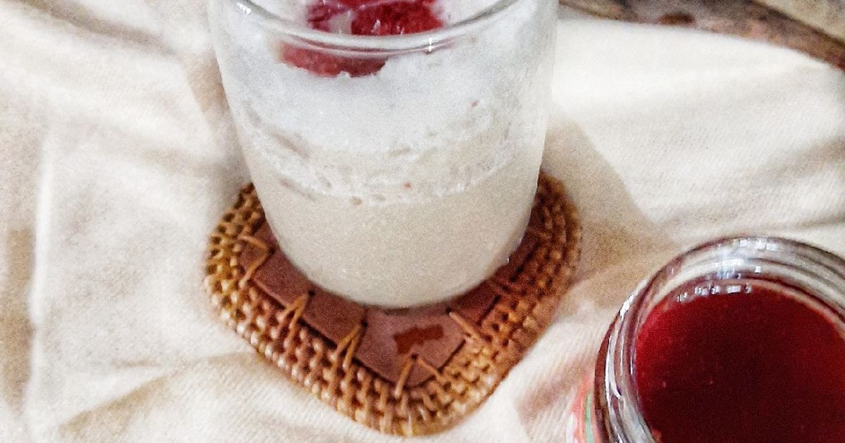 Resep Es Kopi Susu Strawberry oleh Armina Puji Utari - Cookpad