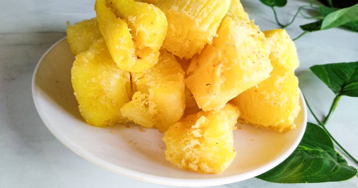 Resep Singkong goreng bumbu kuning merekah dan empuk oleh sitimuna - Cookpad