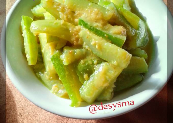 Resep Timun Acar Kuning oleh Desy Ismawati - Cookpad