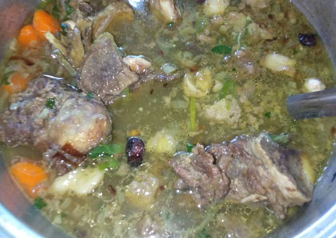 Resep Sup Tulang Sapi oleh Meilan Effendi - Cookpad