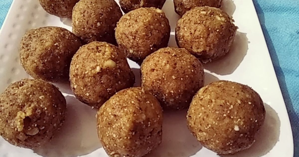 मेथीचे लाडू (Methiche Ladoo Recipe In Marathi) रेसिपी Preeti V. Salvi ...