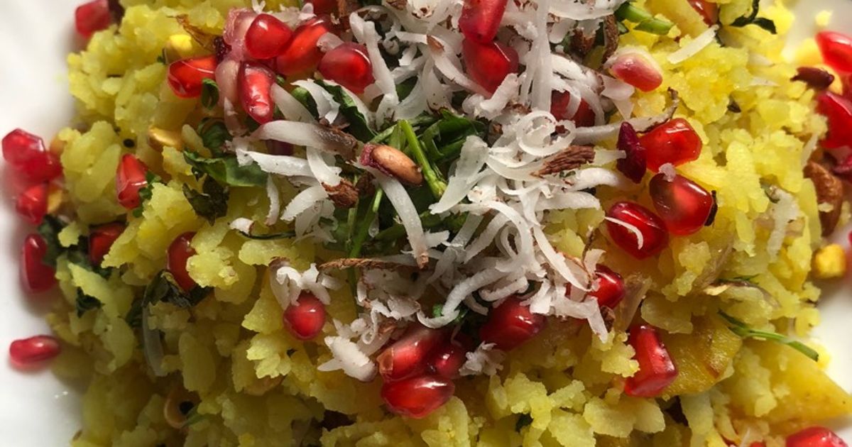 Aloo Poha With Pomegranate Recipe by Shobha Deshmukh - Cookpad