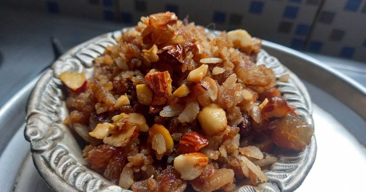 Sukri Sweet Poha Recipe by Tanuja Sharma - Cookpad