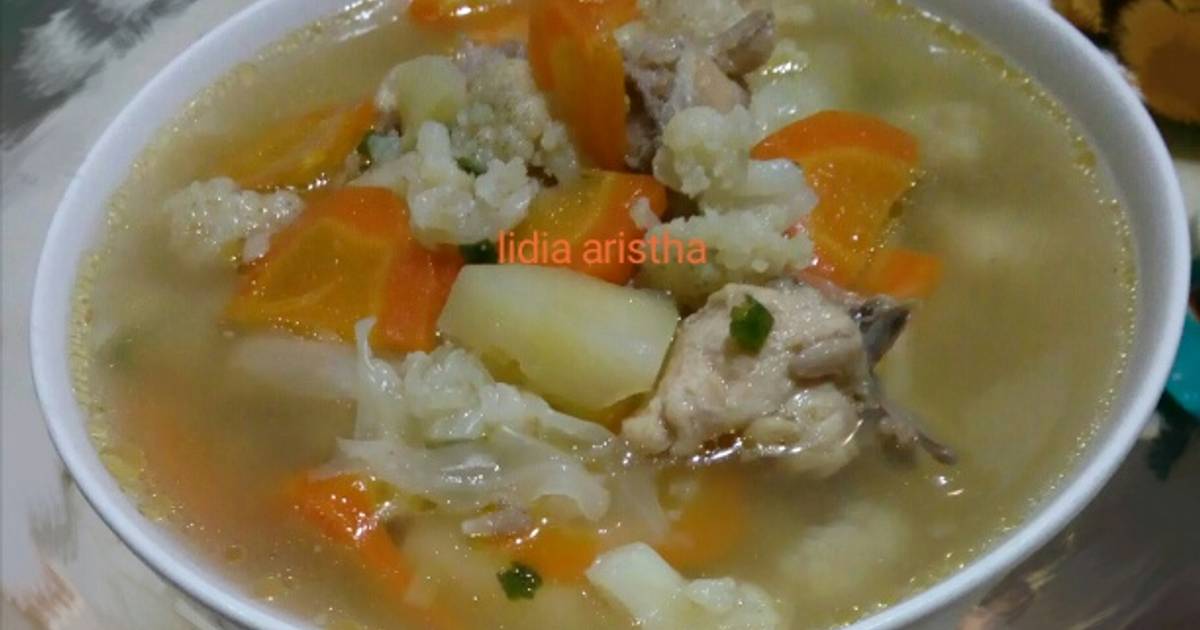 Resep Sayur sop simple seger oleh lidia aristha - Cookpad