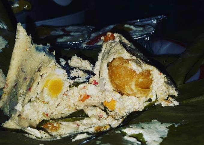 Resep Botok telur asin oleh Vincentia Madona Suyati - Cookpad