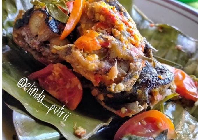 Resep Botok Lele Kemamgi oleh Elinda Putri F (IG @elinda_putrii ) - Cookpad