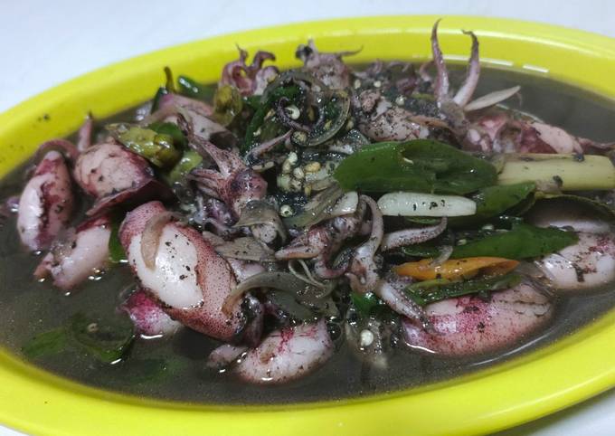 Resep Cumi Kuah Hitam oleh Fitrah Aeni - Cookpad