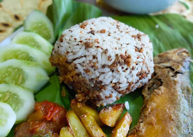 Resep Nasi tutug oncom oleh Lisna Midia - Cookpad