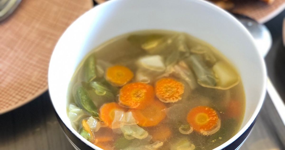 Resep Sayur Sop Simple oleh mentari ambardewi - Cookpad