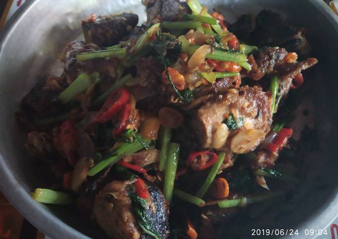 Resep Pindang Tongkol Bumbu Tomat Oleh Yullia Yuliantarii Cookpad