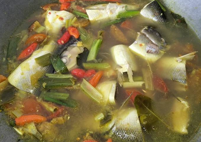 Resep Bandeng kuah asam oleh Nai Syila - Cookpad