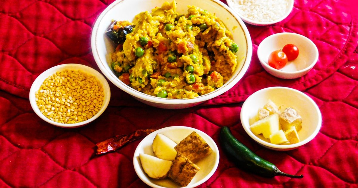 Bhog Special Khichuri – Durga Puja Recipe by Lakshmi Sridharan Ph D ...