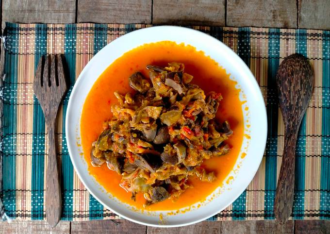 Resep Jeroan Ayam Bumbu Rujak oleh Norma Rizky - Cookpad