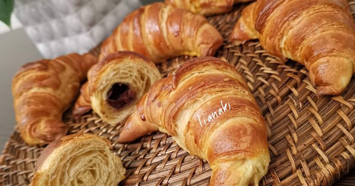 14 εύκολες και νόστιμες σπιτικές συνταγές για κρουασάν σφολιάτα ...