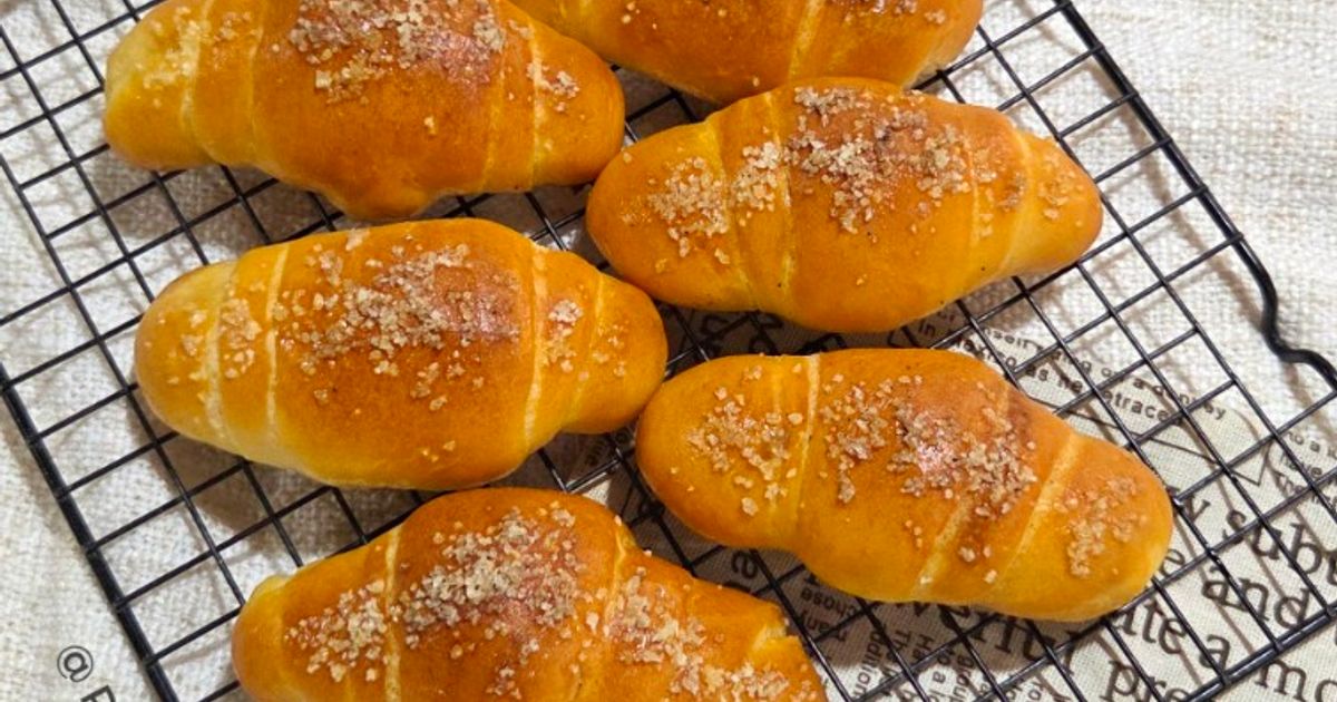 Resep salt bread viral chewy & crunchy untuk dinikmati